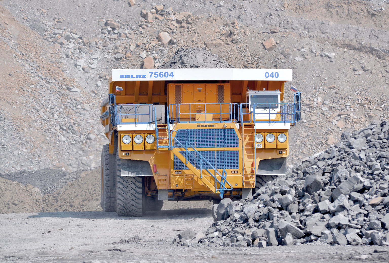World’s Top 10 biggest mining dump trucks - Copperbelt Katanga Mining