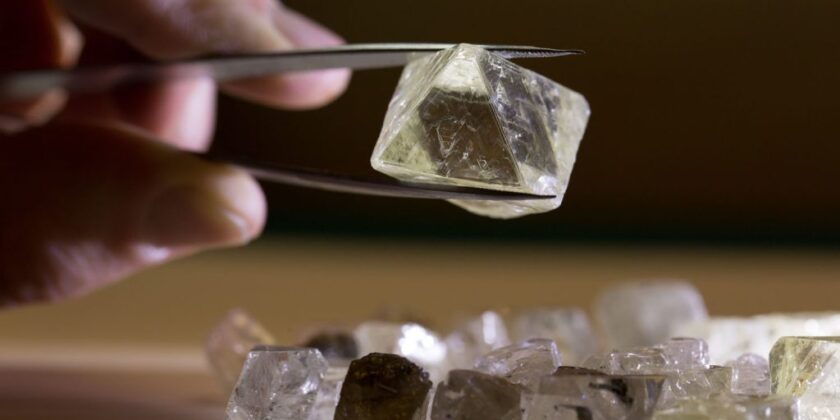 Angola’s Polished Diamond Exports Surge in 2025 Despite Global Price ...